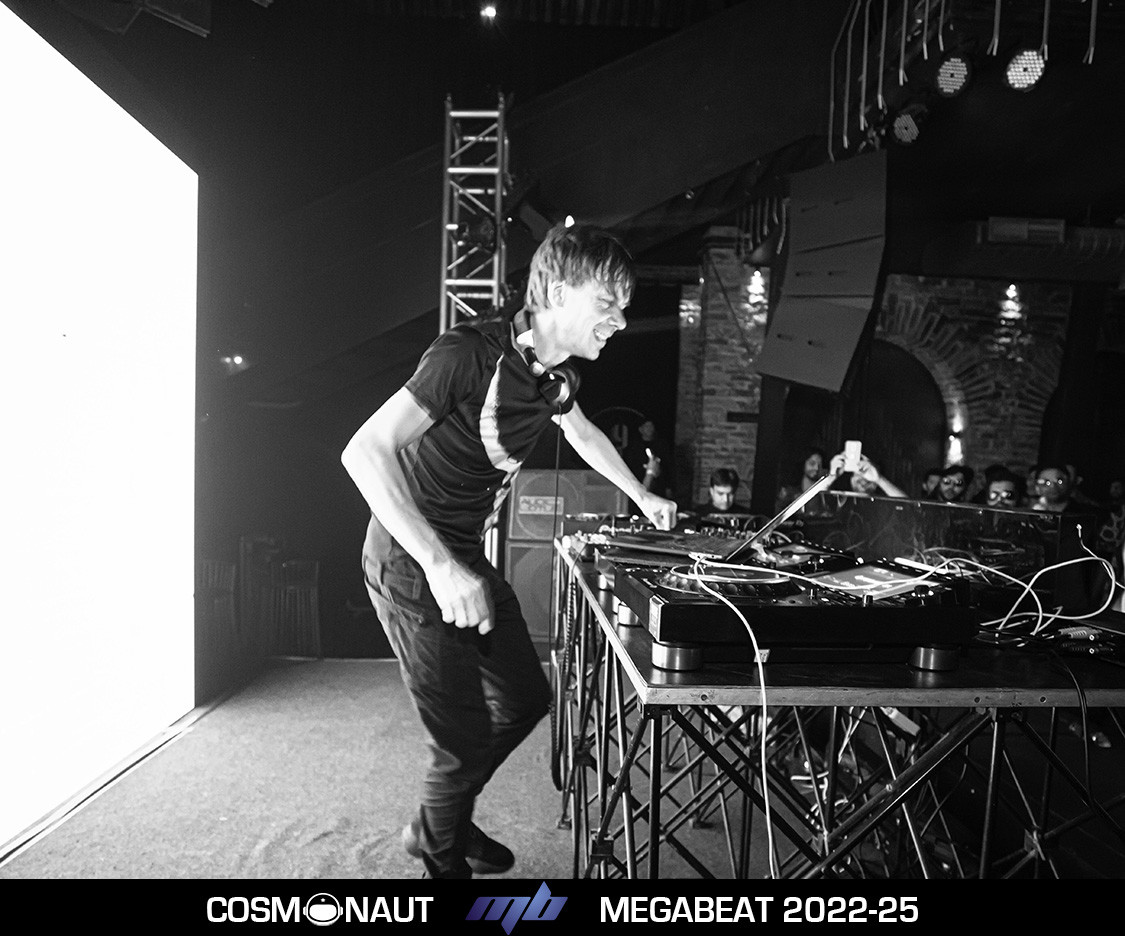 Cosmonaut - MegaBeat 2022-25 – COSMONAUT