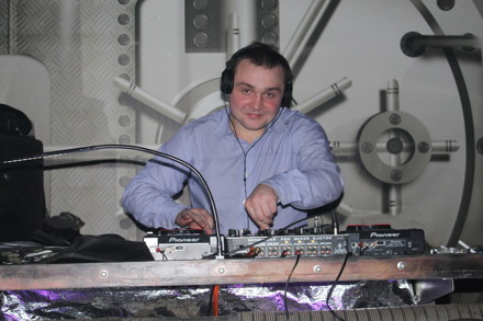 DJ DMITRY YUSHKOV