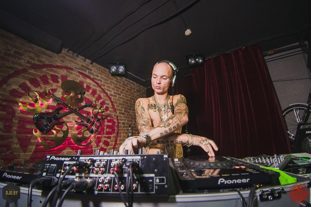 ИИ Бутырка - Кольщик (DJ Alya) – DJ Alya