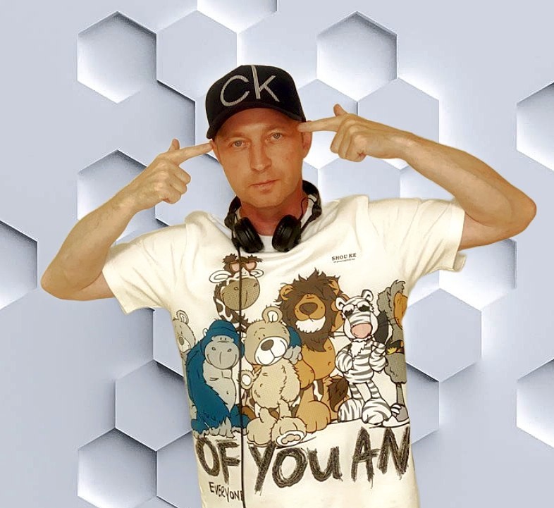 ALEX PETYAYA - GRAVITACIA WARM-UP DJ SET 2023-09-09 (Lounge club ...