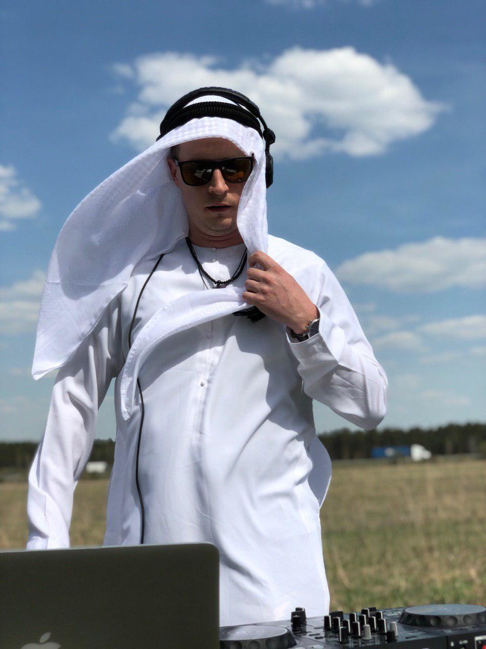 Dj Azur J. - Autumn Colors 2020 – Sergey Larsen (Europa Plus)